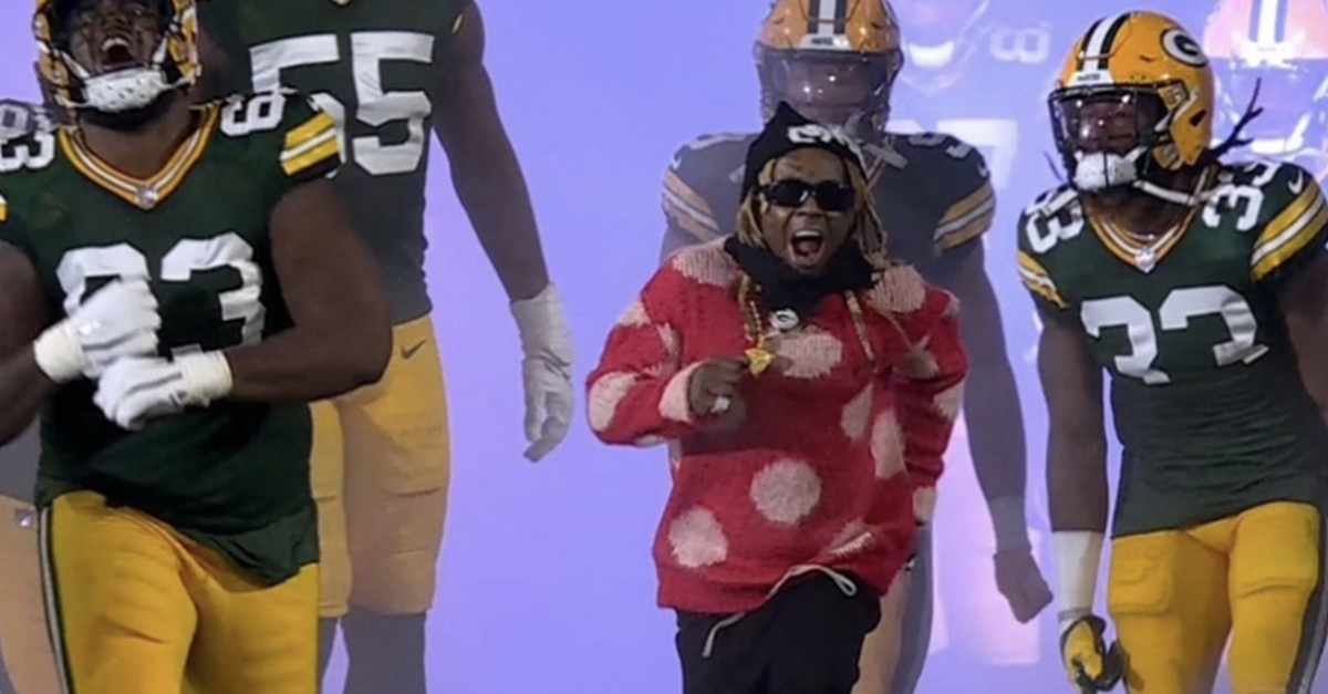 Lil Wayne Joins Green Bay Packers in a Memorable Lambeau Field Entrance ...