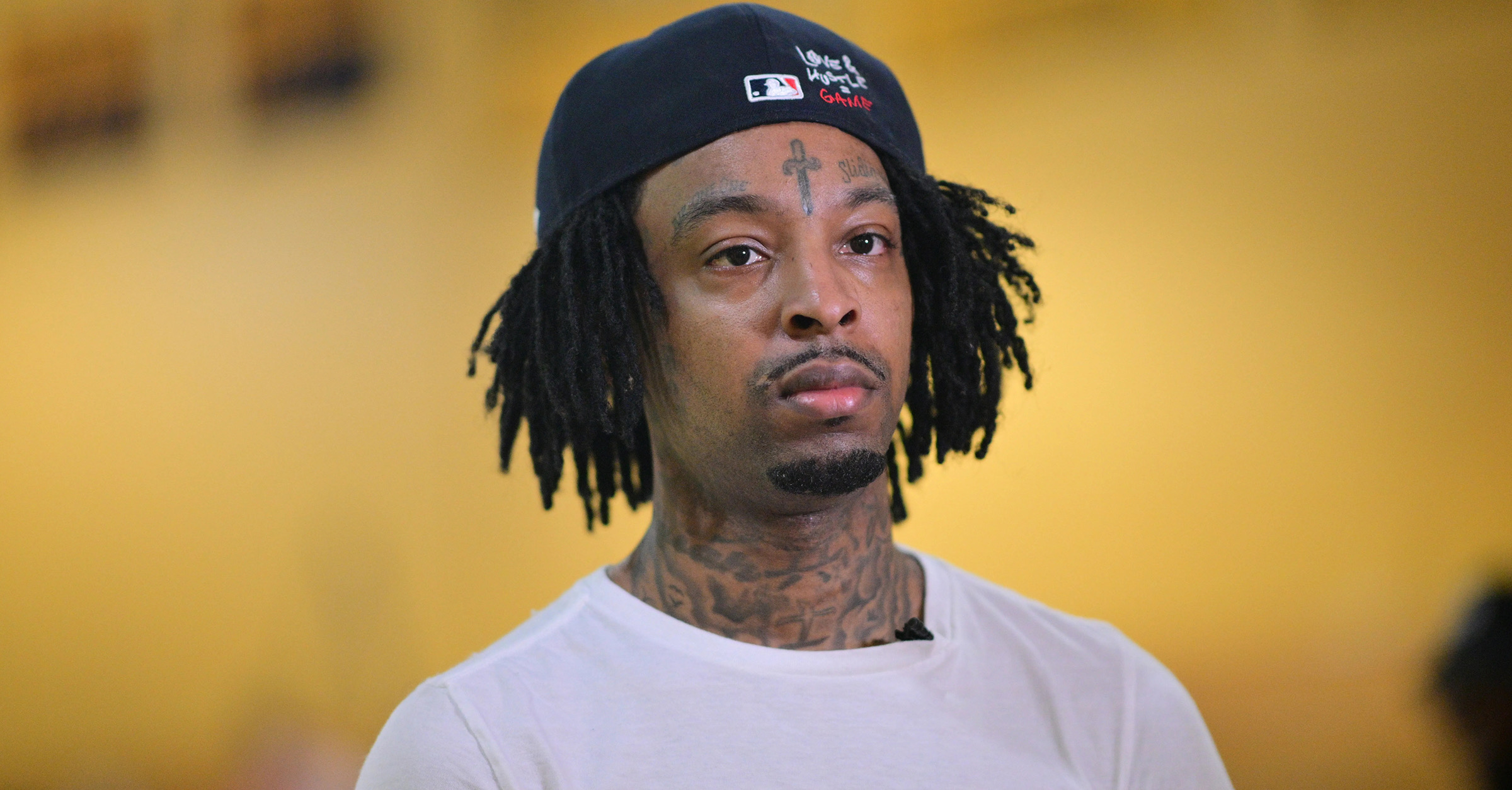 21 Savage Embraces 'London Roadman' Aesthetic with New Braids ...